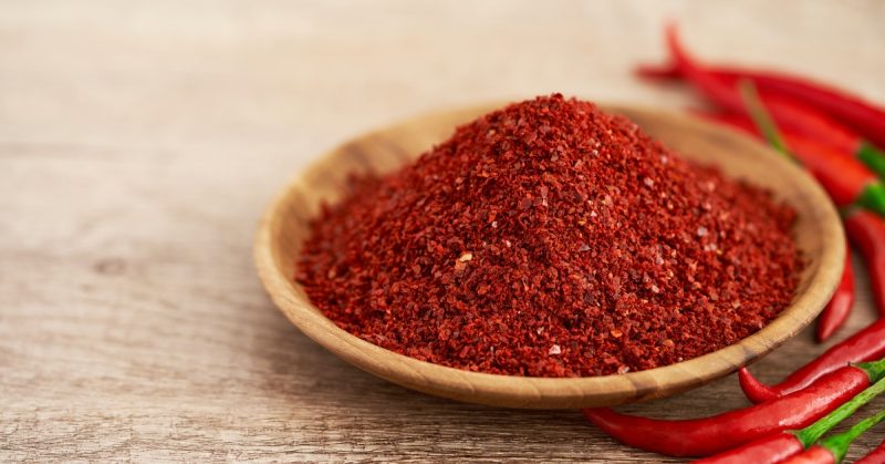 Piper Cayenne: Beneficii, Contraindicații și Utilizări